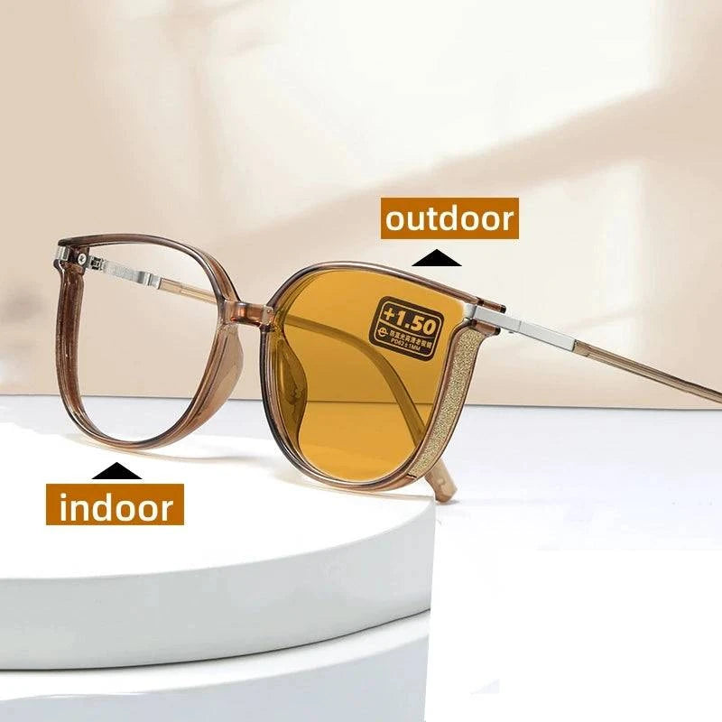 Retro Fashion Outdoor Trendy Color Photochromic Reading Glasses ...
